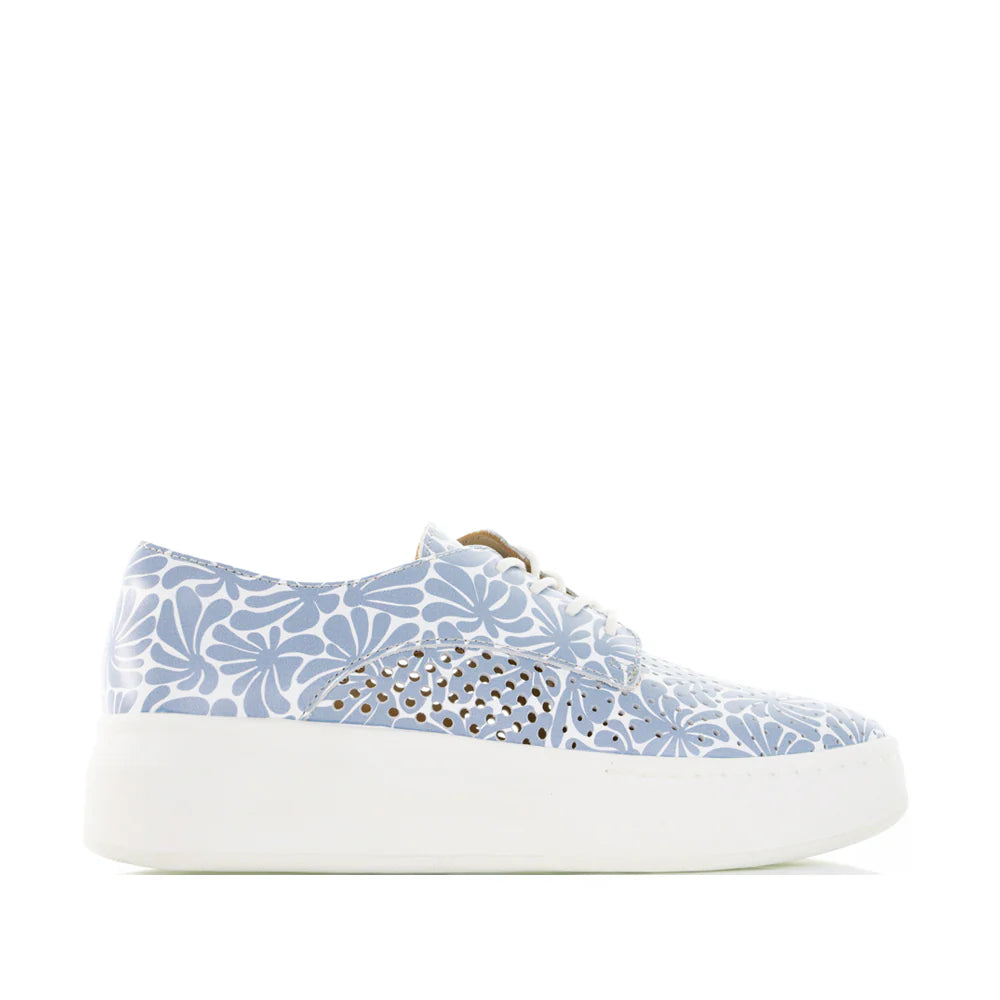 Rollie Derby City Punch - Steal Blue Flowers – Ampersand